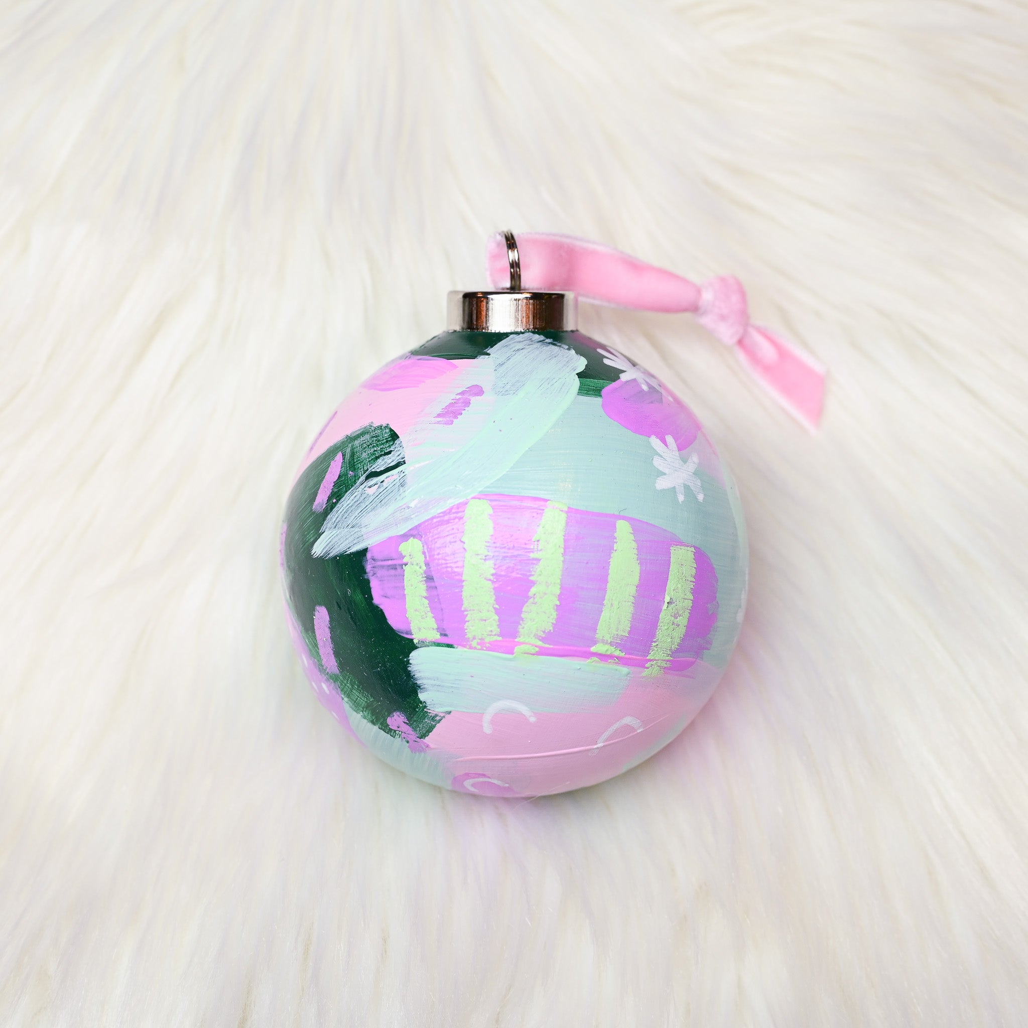 Pink and Hunter Green – Shain Gallery